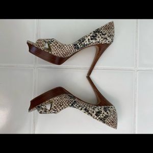 Guess | Shoes | Guess Snake Heels 85 | Poshmark